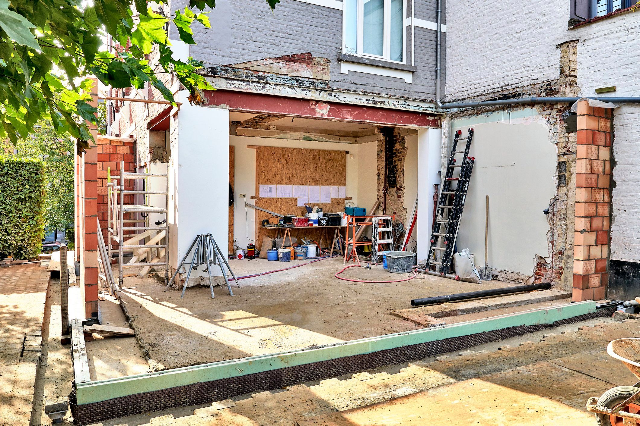 10 Front Porch Extension Ideas for UK Homes | Beams Renovation